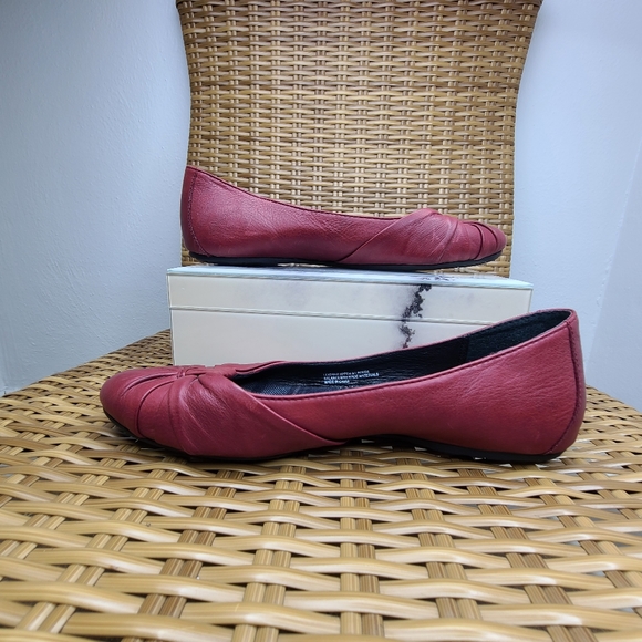 Born | Shoes | Born Shoes Ballet Flats Leather Slip On Knotted Front ...